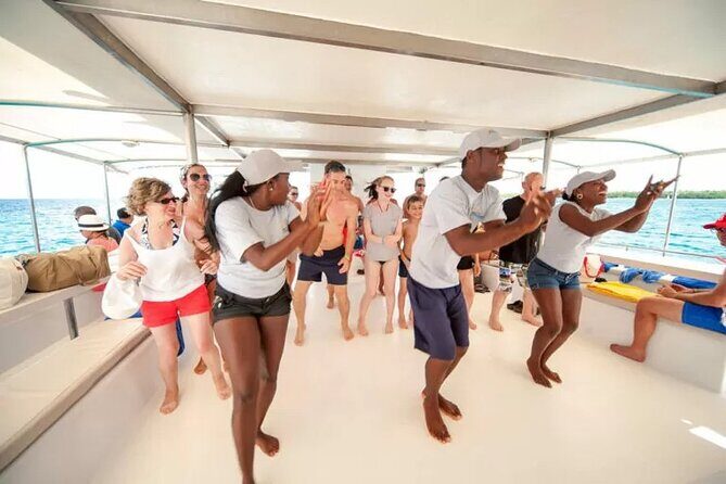 Saona island full day tours - catamarán party from santo domingo - Key Points