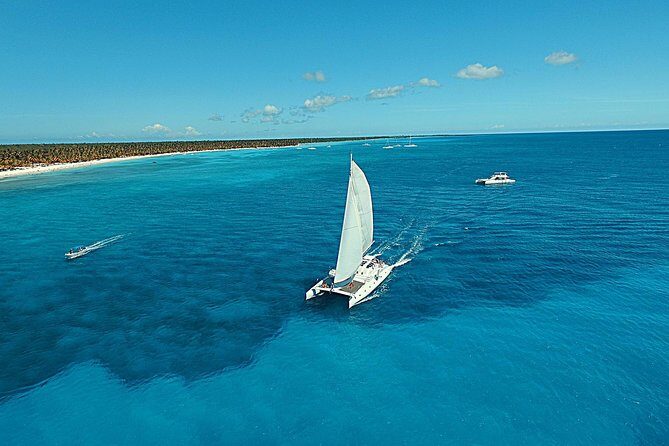 Saona Island small group and relax - luxury catamaran - Key Points