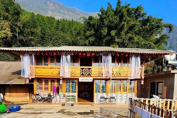 Sapa 2 Day 1 Night Trekking Mountain,Rice fields and Village Tour - What Makes This Tour Stand Out