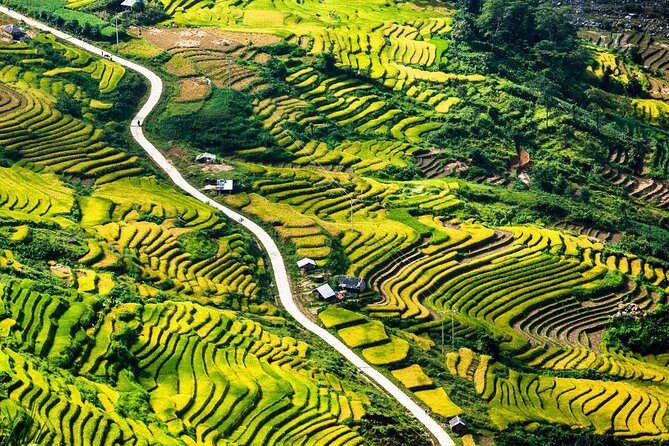 Sapa 2 Days 1 Night from Hanoi - Hotel Stay - Overview of the Tour Experience