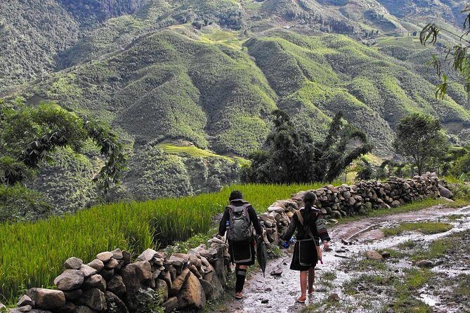 Sapa 2 Days 1 Night Tour From Hanoi By Bus (Homestay Overnight) - A Detailed Look at the Sapa 2-Day Tour