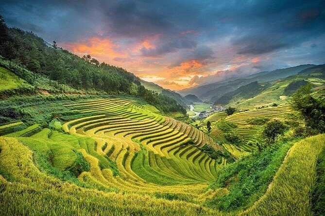 Sapa 3 Days 2 Nights Bac Ha Market From Ha Noi - Day 1: From Hanoi to Sapa and First Village Walks