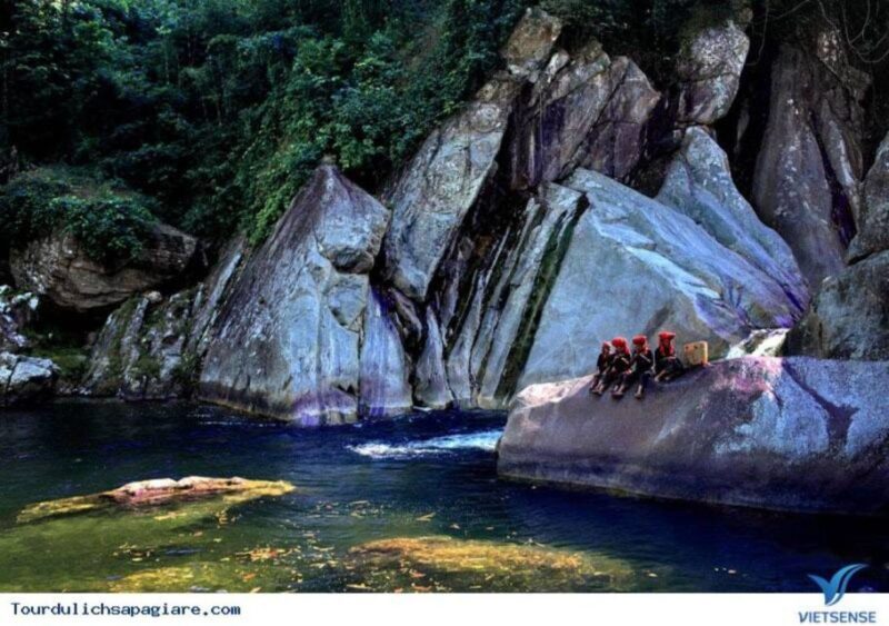 Sapa 3 Days 2 Nights Trekking Tour - Transportation and Group Size