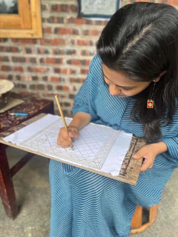 Sapa: Batik Wax Painting, Indigo Dyeing and Embroidery Class - Key Points