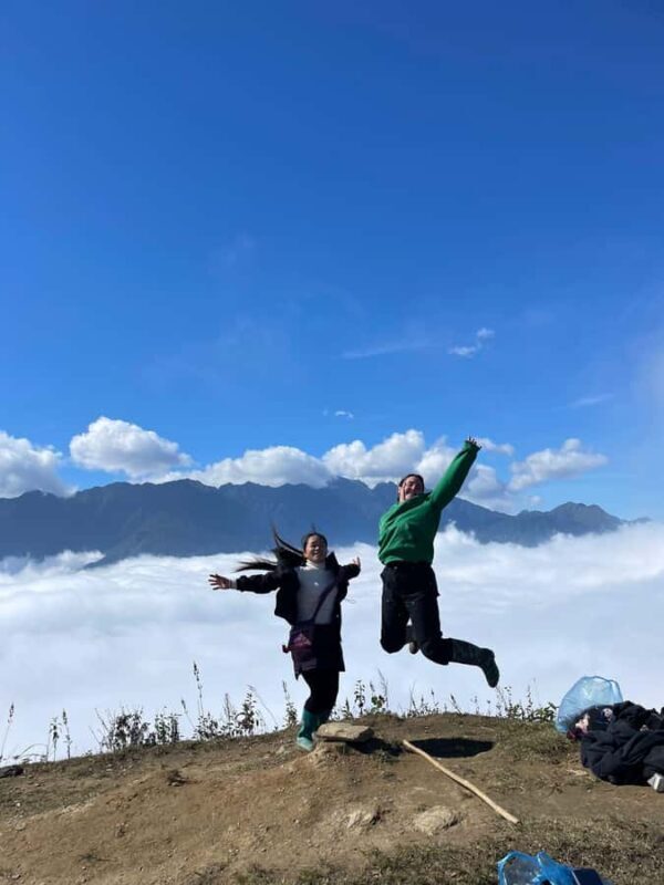 Sapa: Ham Rong Mountain Jogging Tour with Guide - Sapa: Ham Rong Mountain Jogging Tour with Guide — An Authentic Look