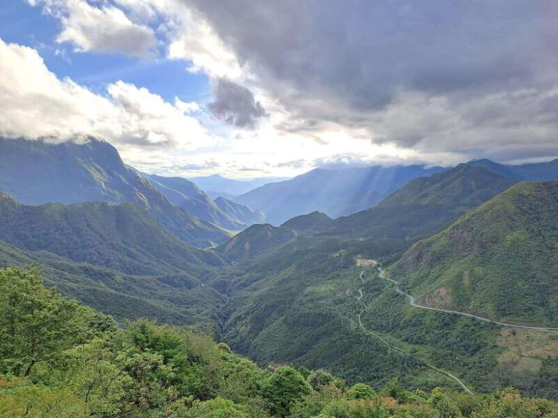 Sapa: Love Silver Waterfall, LonelyTree in Heaven-Rice Field - Key Points