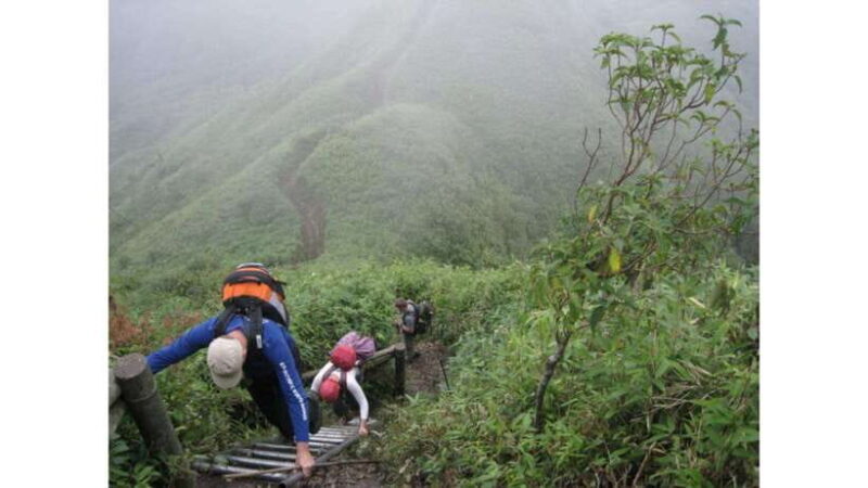 **SAPA**: Mount Fansipan Trek with a Local Guide - An In-Depth Look at the Fansipan Trek Experience
