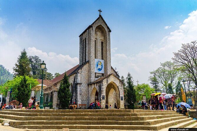 SAPA TOUR 2 DAYS 1 NIGHT BY SLEEPER BUS ( Overnight in Hotel) - In-Depth Review: What Makes This Tour Stand Out