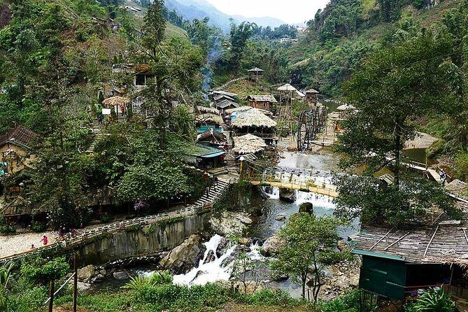 Sapa Tour 2Days/1Night with Fansipan Peak - The Roof of Indochina - Day Two: Reaching the Peak on Fansipan