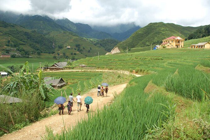 Sapa Trekking 2days by Bus from Hanoi (Overnight in Homestay) - Key Points