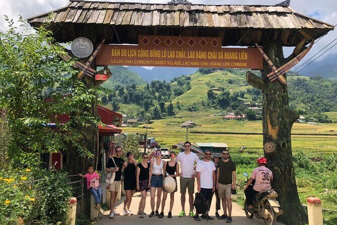Sapa Trekking Tour to Y Linh Ho & Lao Chai with Local Guide - Key Points