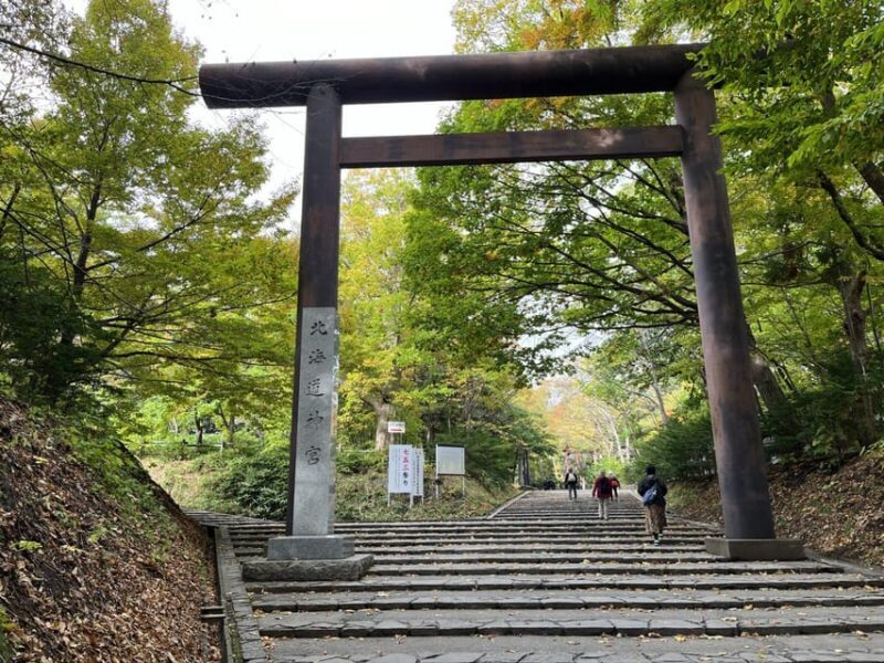 Sapporo: Sacred Shrine, Seafood Market & Shiroi Koibito Park - FAQ
