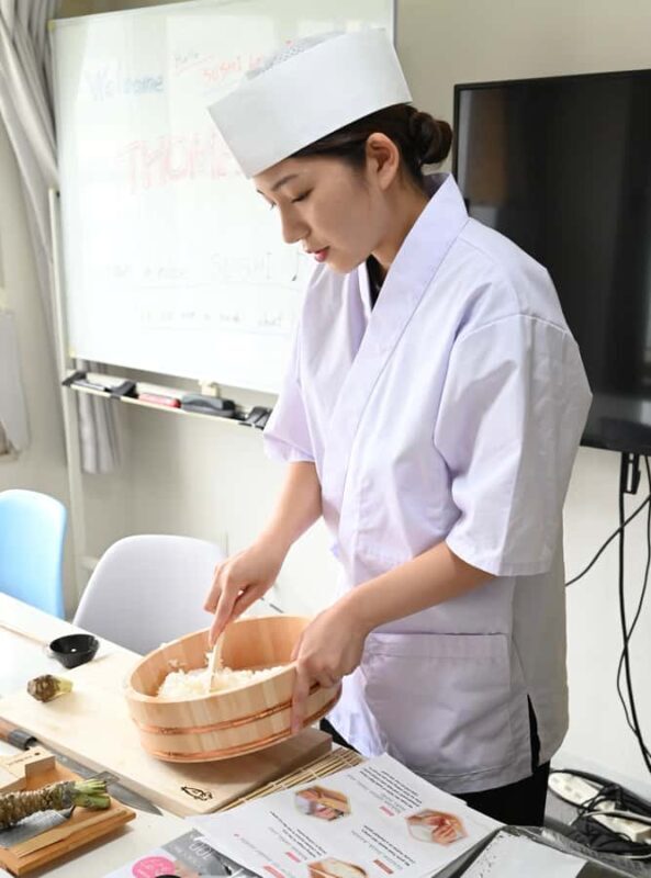 Sapporo: Sushi-Making Class - Key Points