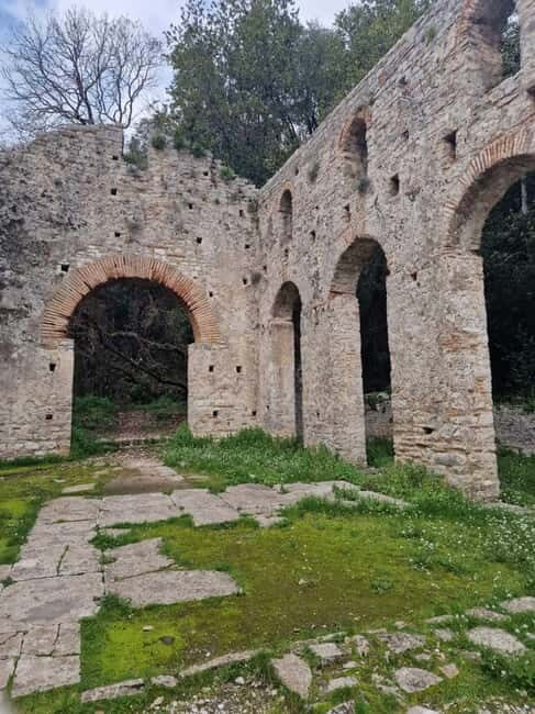 Saranda: Butrint, Lekuresi Castle, and Museum Private Tour - Key Points