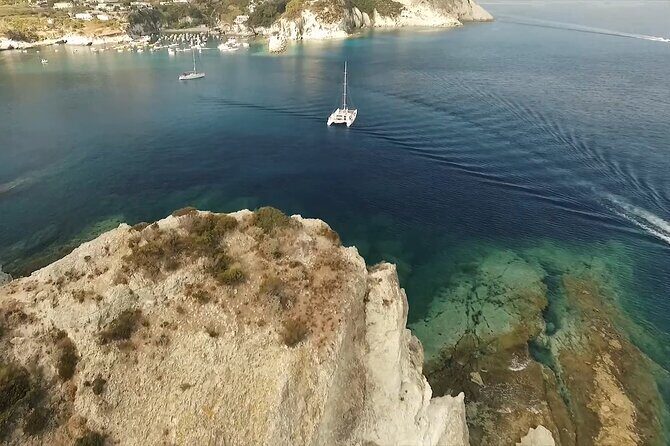 Saranda Catamaran VIP to Krorez and Kakome Beach with Lunch - FAQ
