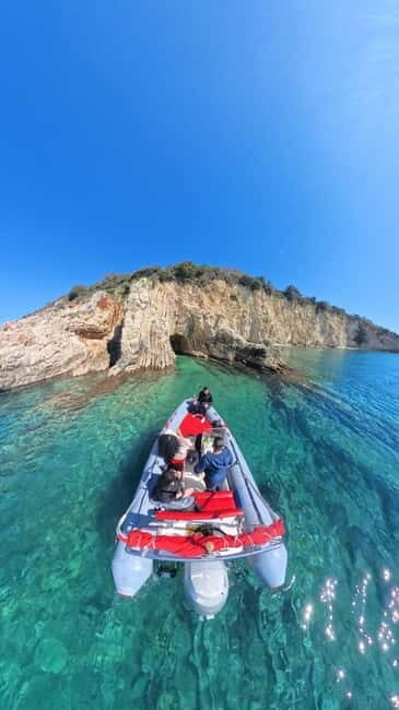 Sarandë: Boat Tour to Kroreza with Snorkelling and Umbrella - Key Points