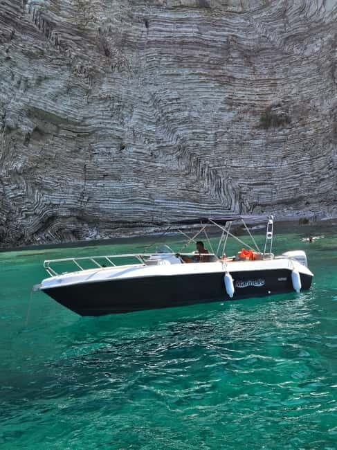 Sarandë: Boat Tour to Kroreza with Snorkelling and Umbrella - FAQ