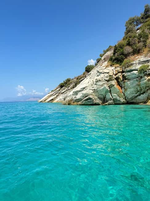 Sarandë: Cruise with Wine, Snorkel at Shipwreck & Swim Stops - FAQs