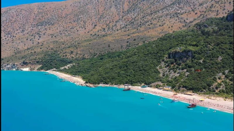 Sarandë: Private boat tour to Kroreza Bay & free sunbeds - Who Will Love This Tour?