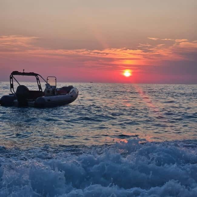 Sarandë: Sunset boat tour with local wine - Who Will Love This Tour?