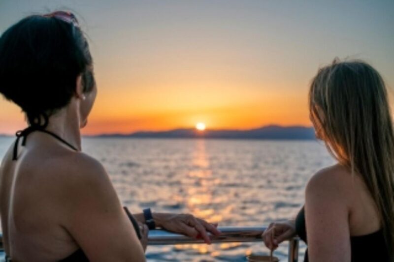 S'Arenal: Sunset Catamaran Cruise with BBQ - SArenal: Sunset Catamaran Cruise with BBQ — A Detailed Look