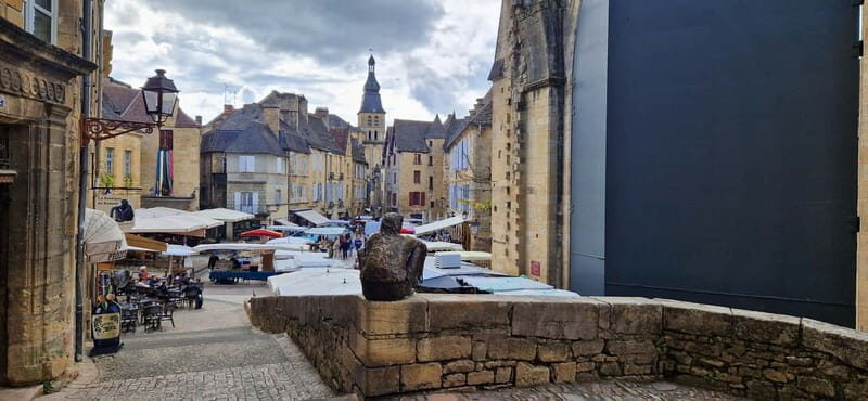 Sarlat: Travel Sketchbook - Key Points
