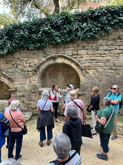 Sarlat: Travel Sketchbook - The Value of Combining Art and History