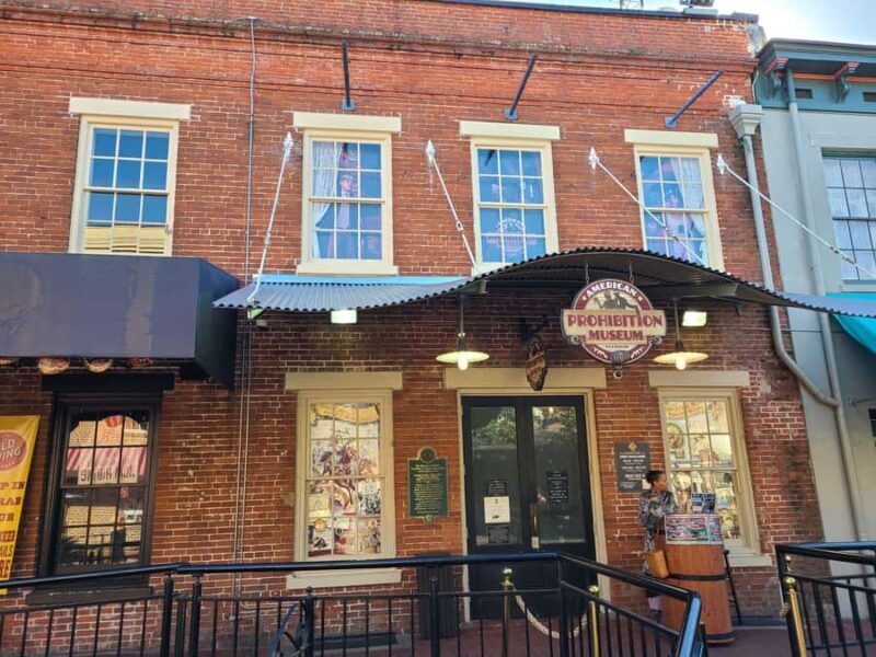 Savannah: American Prohibition Museum Guided Tour - Enjoying the Speakeasy Experience