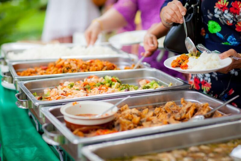 Savannah: Buffet Dinner Cruise with Live Entertainment - An In-Depth Look at the Savannah Dinner Cruise Experience