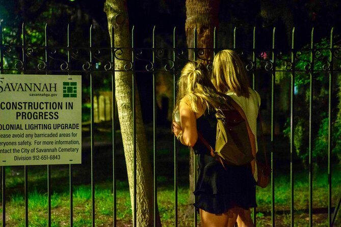 Savannah Ghost Tour for Adults ALL Alcoholic Drinks Included - Who Should Take This Tour?