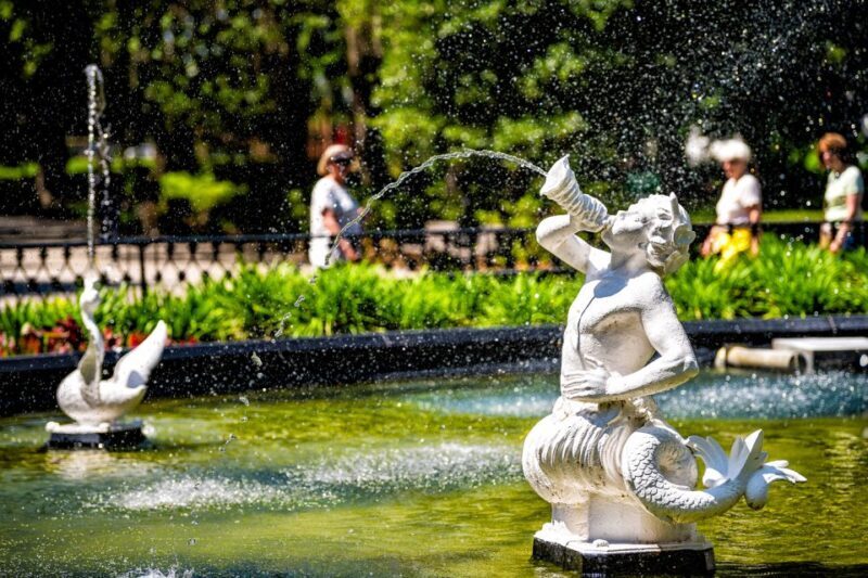 Savannah: History and Culture Walking Tour - The Walk and Atmosphere