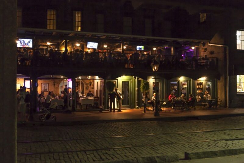 Savannah: Midnight in the Garden Walking Tour and Pub Crawl - The Value Proposition & Who Should Book