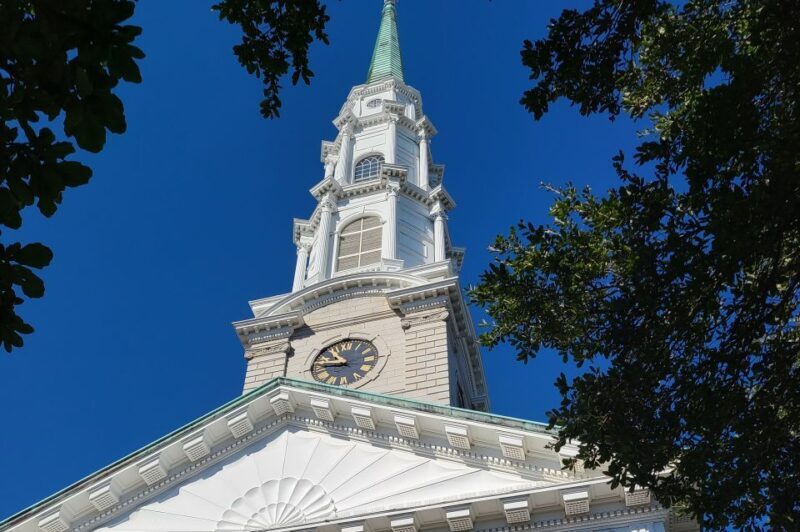 Savannah: "Savannah for Morons" Comedy Trolley Tour - A Fun Introduction to Savannah