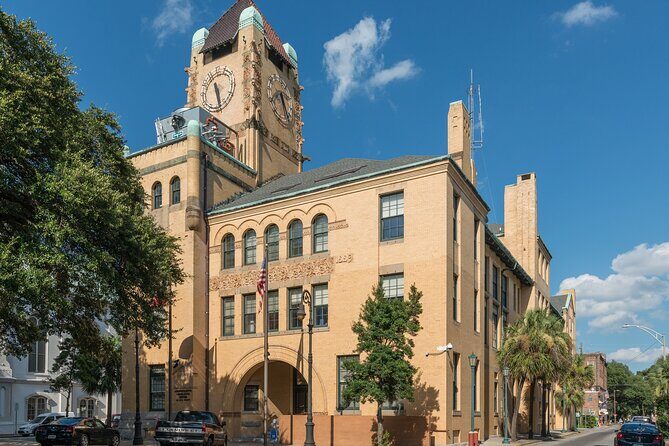 Savannah Scavenger Hunt Walking Tour and Game - Why This Tour Works Well
