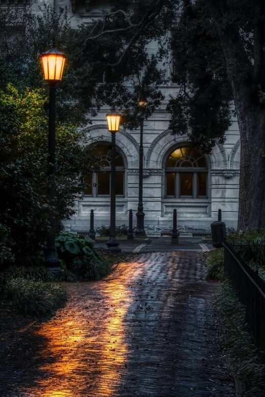 Savannah Spirits: Echoes of the Past - Starting Point: Clarys Cafe