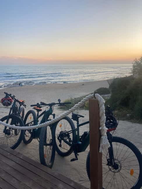 Scala Dei Turchi: E-BIKE TOUR Hidden beaches, sea, relaxation [+SNORKELING] - The Experience of the Guide and Tour Structure