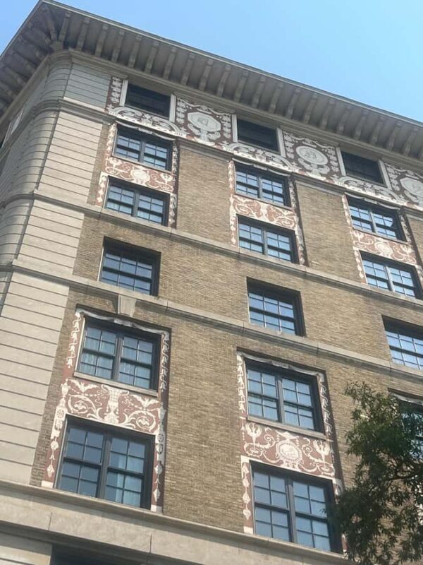 Scandal & Stone: The Untold Architecture of Downtown DC - Key Points