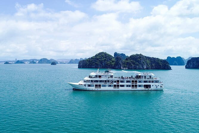 Scarlet Pearl Cruise 5 Star Luxury Halong Bay Cruise 2 Days - The Sum Up