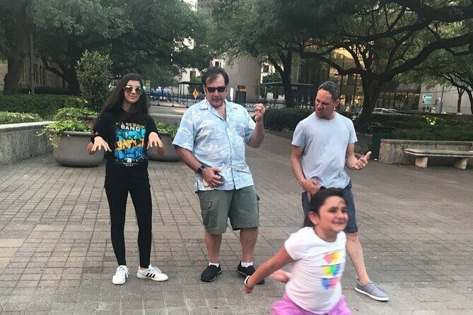 Scavenger Hunt Adventure in Lexington by Zombie Scavengers - Key Points