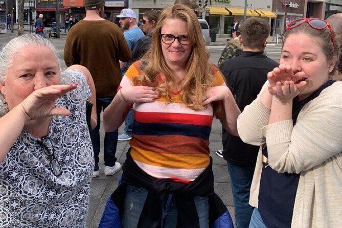 Scavenger Hunt Adventure in Ottawa by Wacky Walks - Who Would Love This?