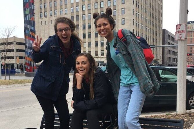 Scavenger Hunt Adventure in Toronto by 3Quest Challenge - Who Will Love This?