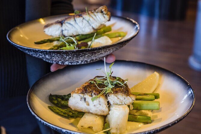 Scenic Hinterland Guided Day Tour Inc Lunch, Tastings From Noosa - FAQs