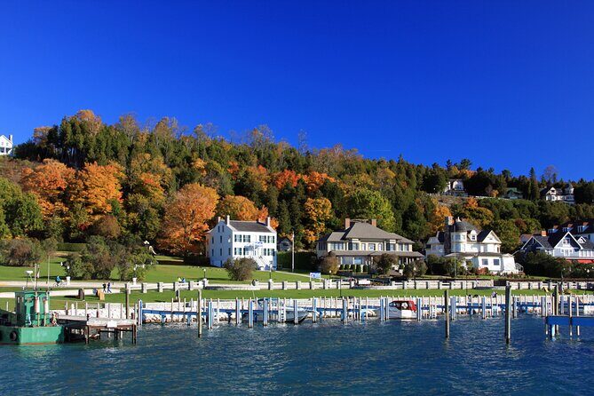 Scenic Mackinac Island: A Self-Guided Cycling Audio Tour - A Deep Dive into the Mackinac Island Cycling Experience
