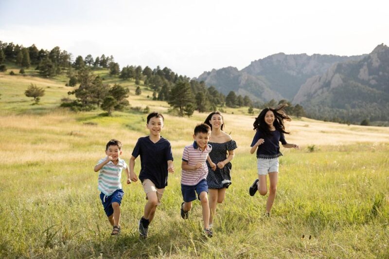 Scenic Mountain Photoshoot in Boulder, Colorado - Key Points