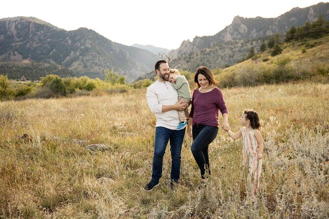 Scenic Mountain Photoshoot in Boulder, Colorado - Key Points