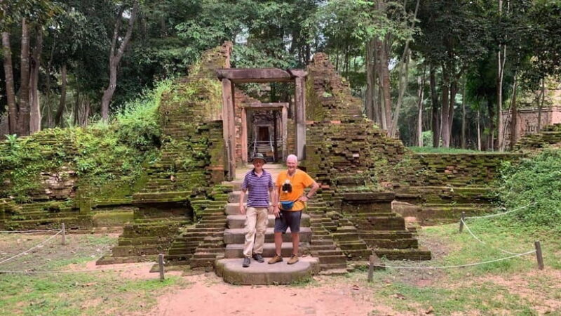 Scenic Phnom Penh to Siem Reap Transfer with Sightseeing - Who Should Consider This Tour?