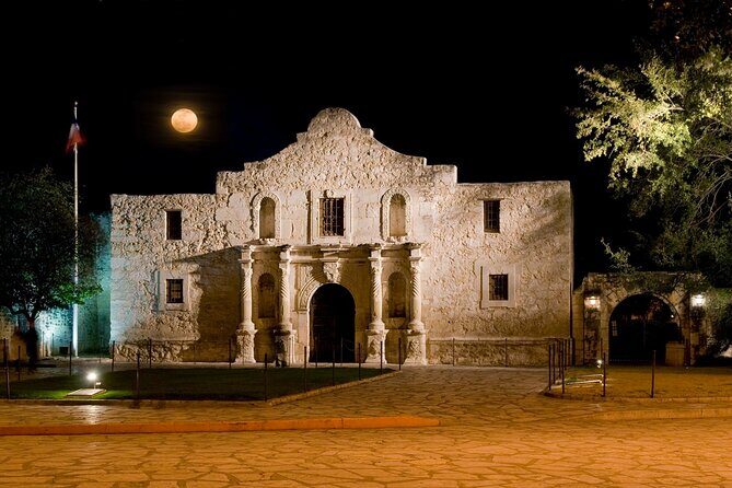 Scenic San Antonio Small Group Night Tour w/Riverwalk Boat Cruise - The Itinerary and What You Can Expect