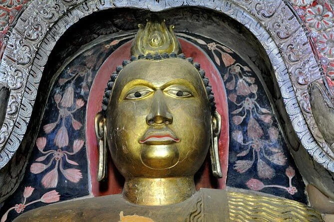 Scenic Train Ride from Kandy & 3 Temples - Highlights Tour - Key Points