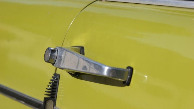 Schkeuditz: 4-Hour Vintage East German Trabant Rental - An Authentic Look at the Trabant Rental Experience