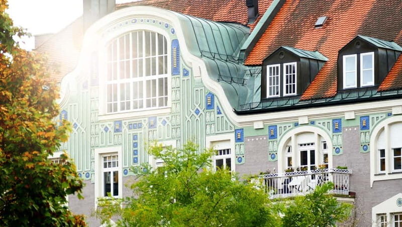Schwabing: Insider Tour! Neighborhood, revolt, secrets in Munich's cult district - Key Points